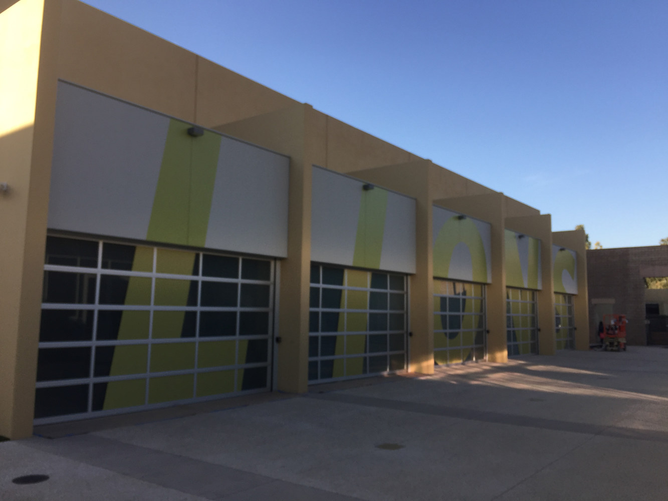 Charter School Alley Mural - Robert Milling Studios