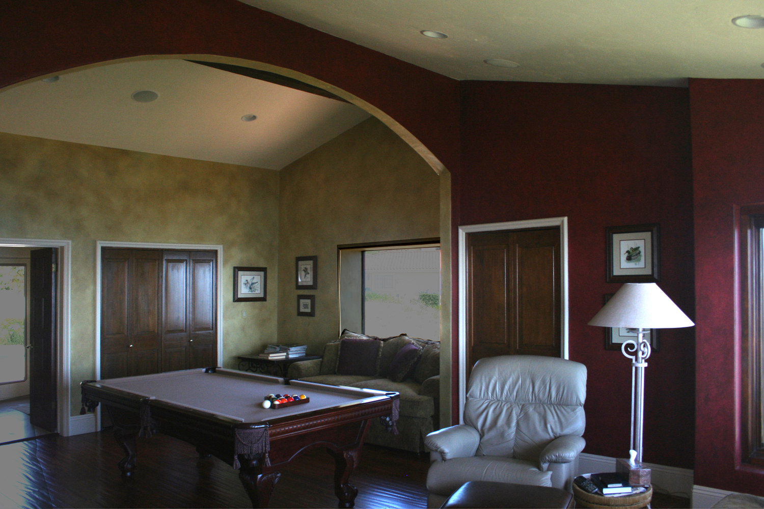 Two tone multi color glaze with ornament border - Robert Milling Studios