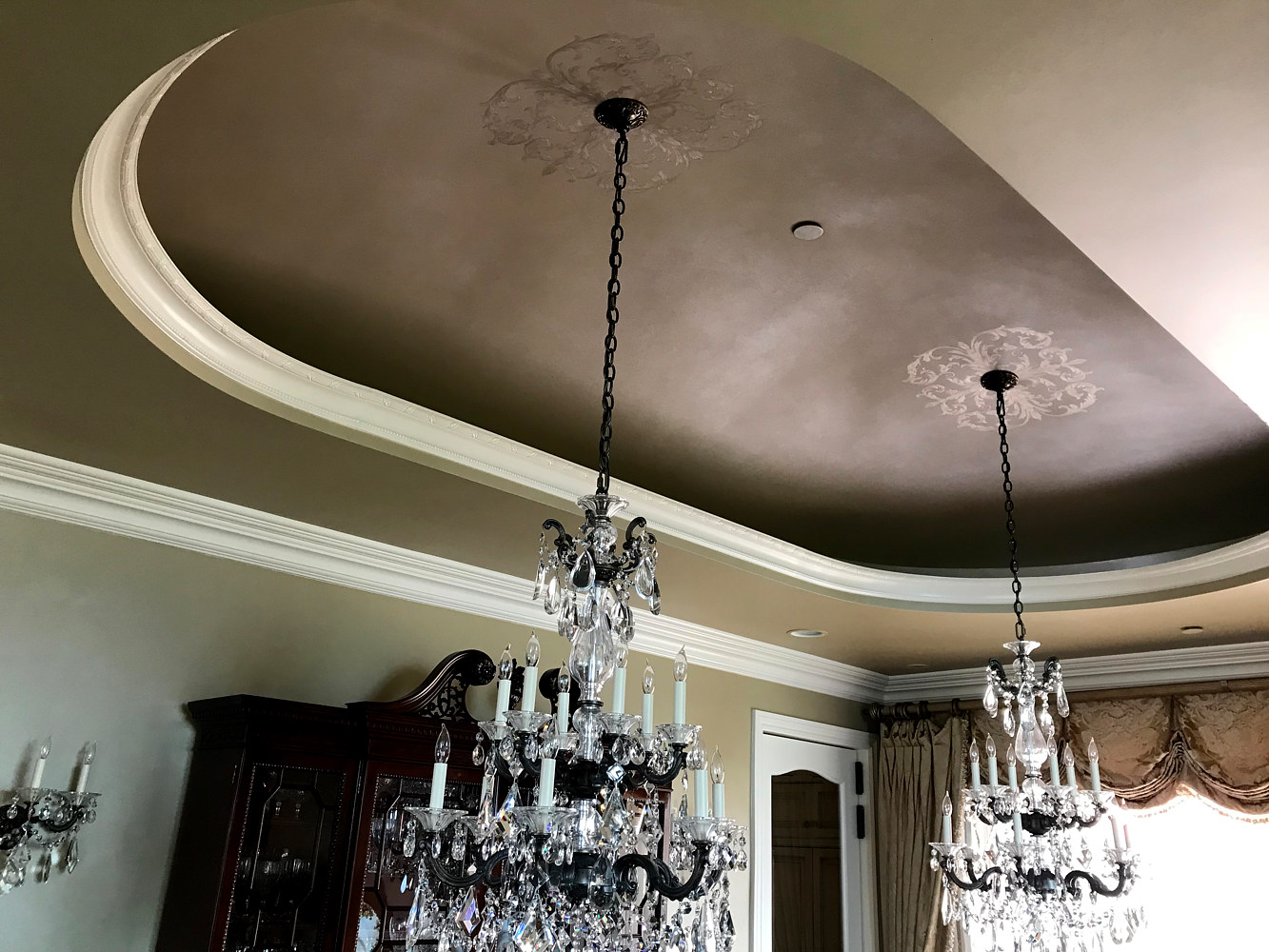 Stippling wall surface - Robert Milling Studios